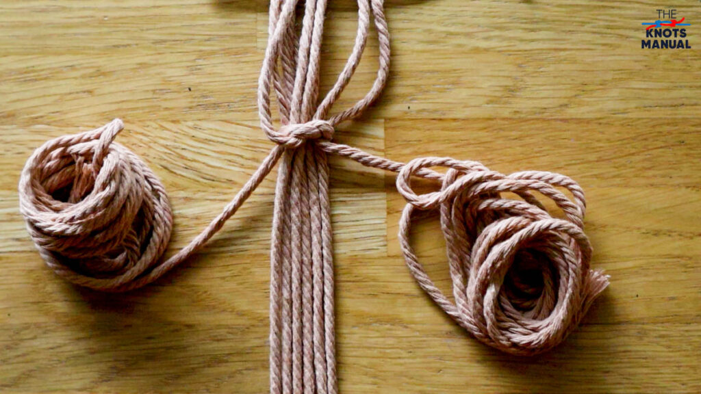 Macrame Plant Pot Hanger Free DIY Pattern (For Beginners)