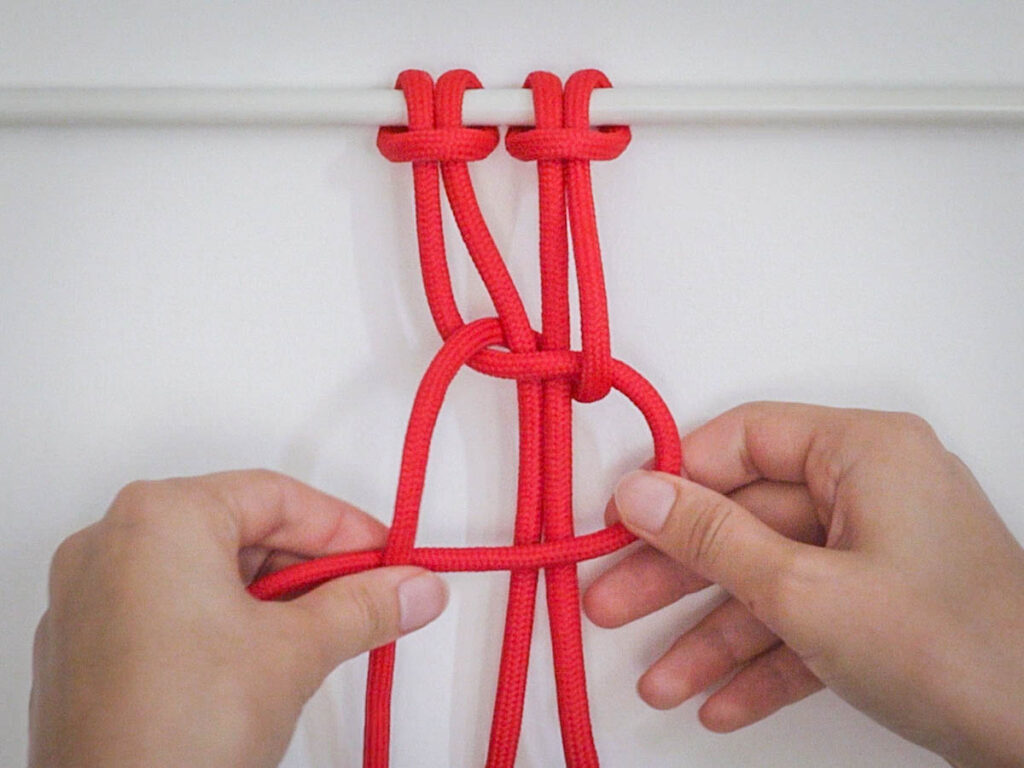 How to tie a Macrame Square Knot (With Pictures)