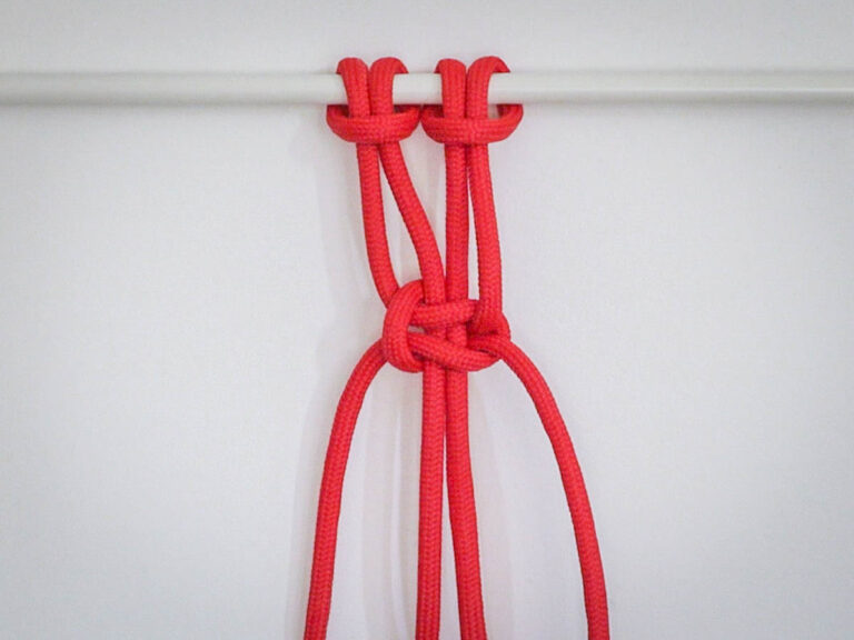 How to tie a Macrame Square Knot (With Pictures)
